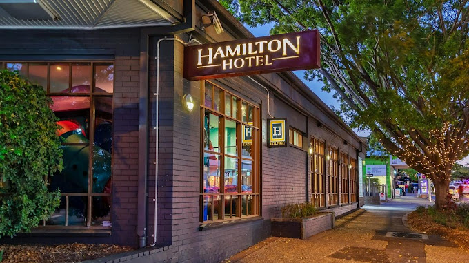 Hamilton Hotel - Racecourse Road